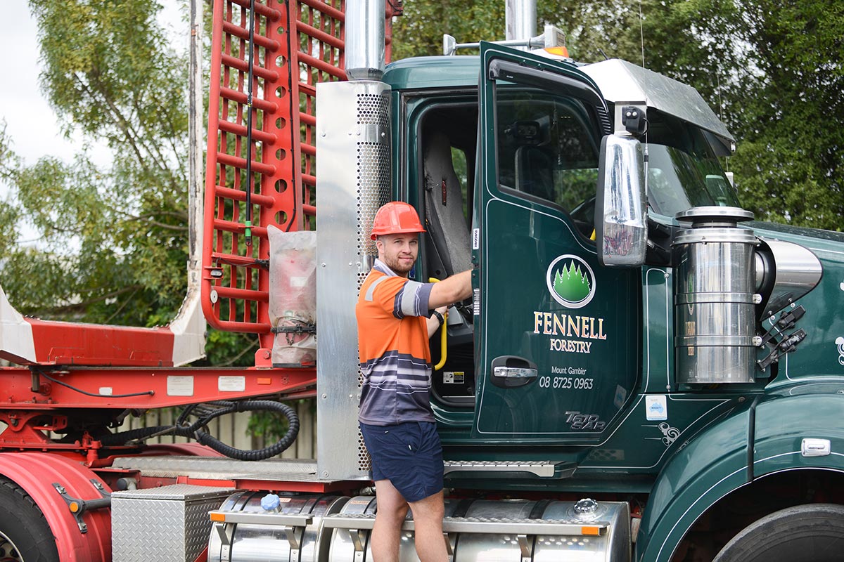 Fennell Forestry puts Australia's first log truck on the road in Mount ...